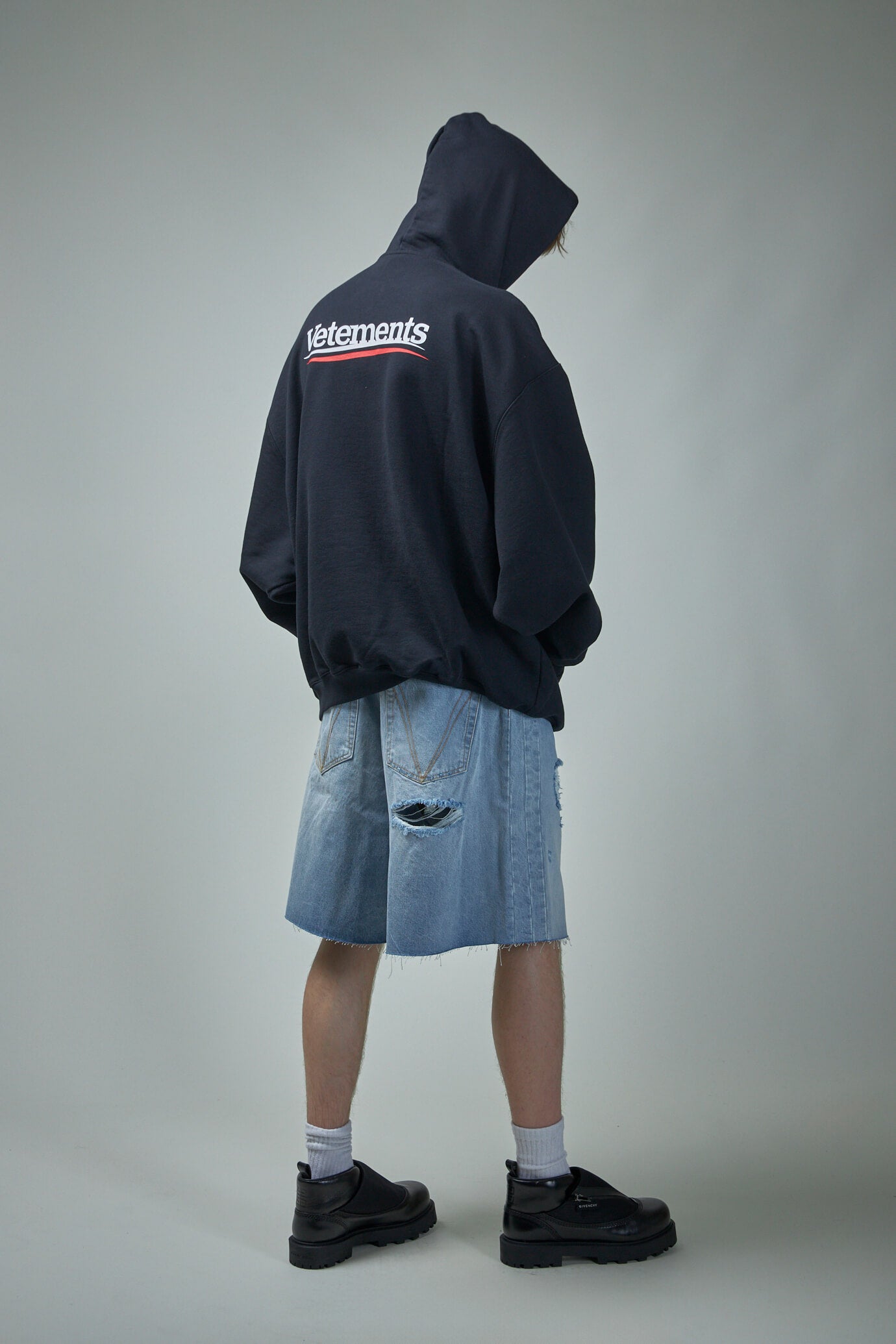 Vetements – LABELS