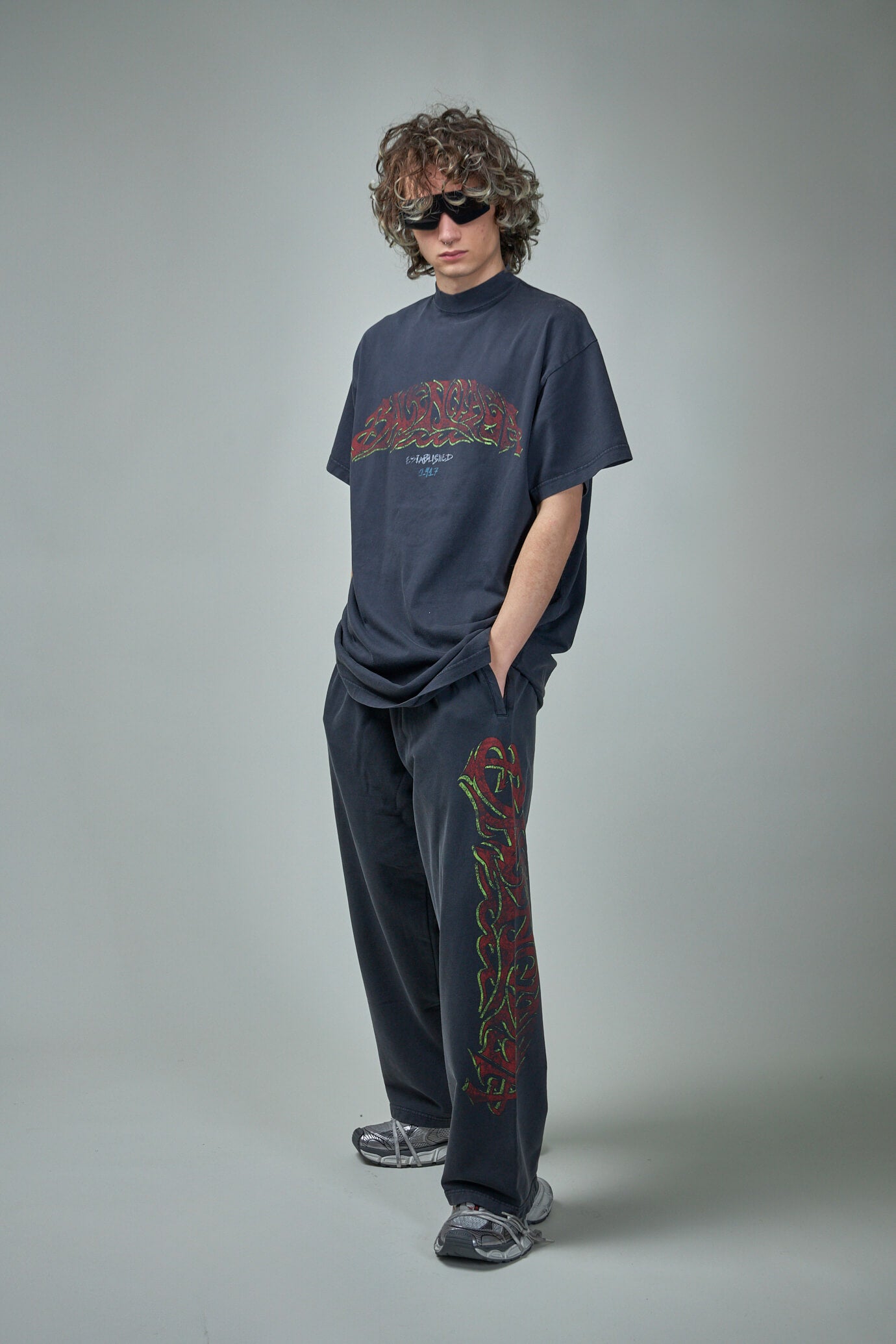 Balenciaga – LABELS