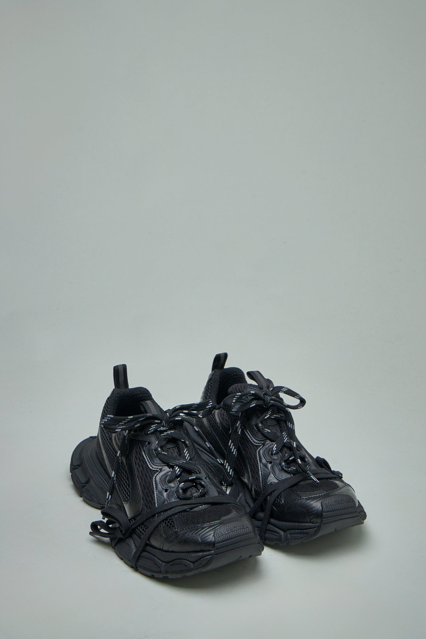 Balenciaga – LABELS